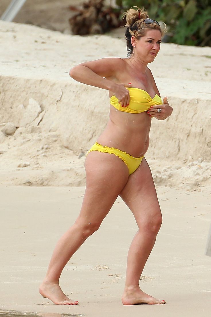 10 Hot Sexy New Claire Sweeney Bikini Pics