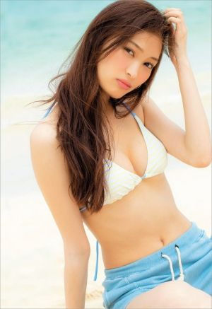 10 Hot Sexy Aya Omasa Bikini Pics