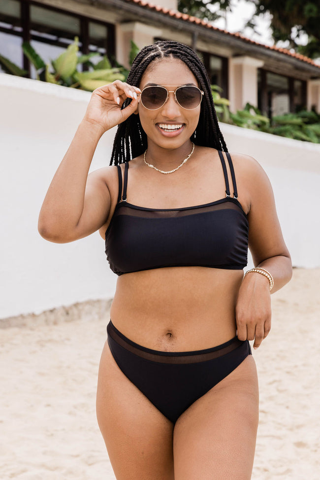 9 Hot Sexy Ayanna Brown Bikini Pics