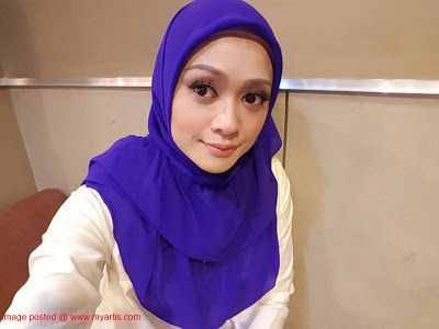 10 Hot Sexy Faye Kusairi Bikini Pics