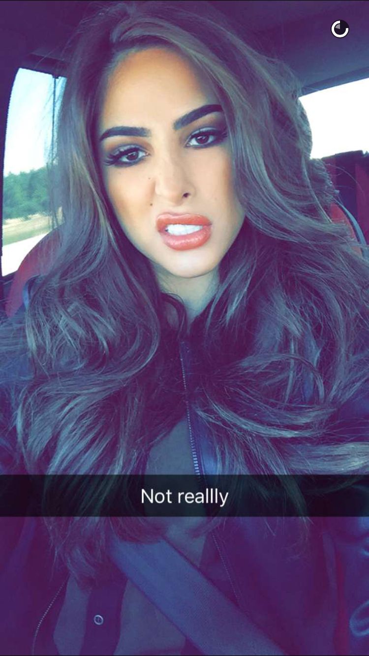 8 Hot Sexy Fouz Alfahad Bikini Pics