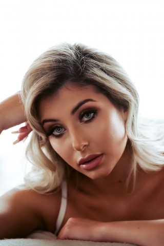 10 Hot Sexy Daniela Sofia Bragagnolo Bikini Pics