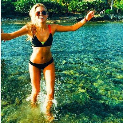 6 Hot Sexy Hannah Jean Bikini Pics