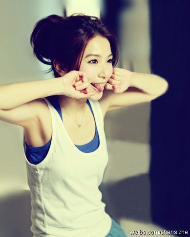 9 Hot Sexy Hebe Tien Bikini Pics