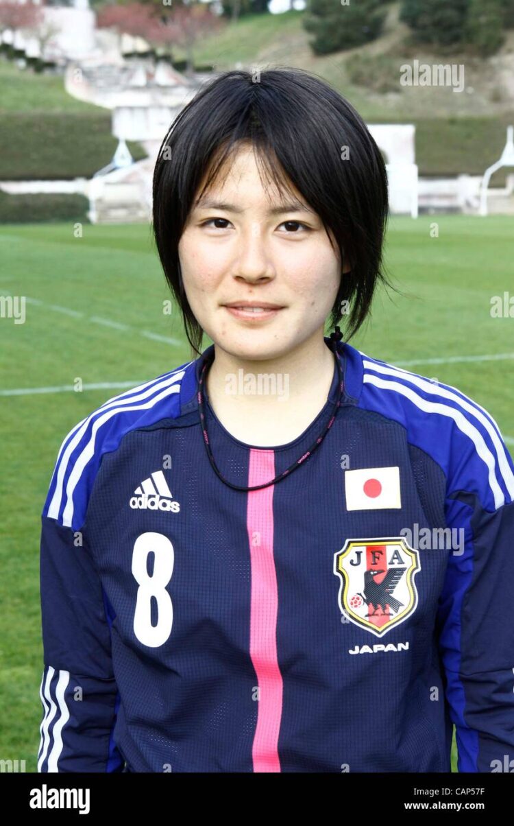 8 Hot Sexy Hikaru Naomoto Bikini Pics