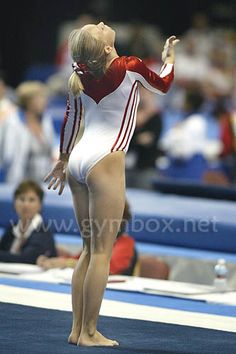 10 Hot Sexy Hollie Vise Bikini Pics