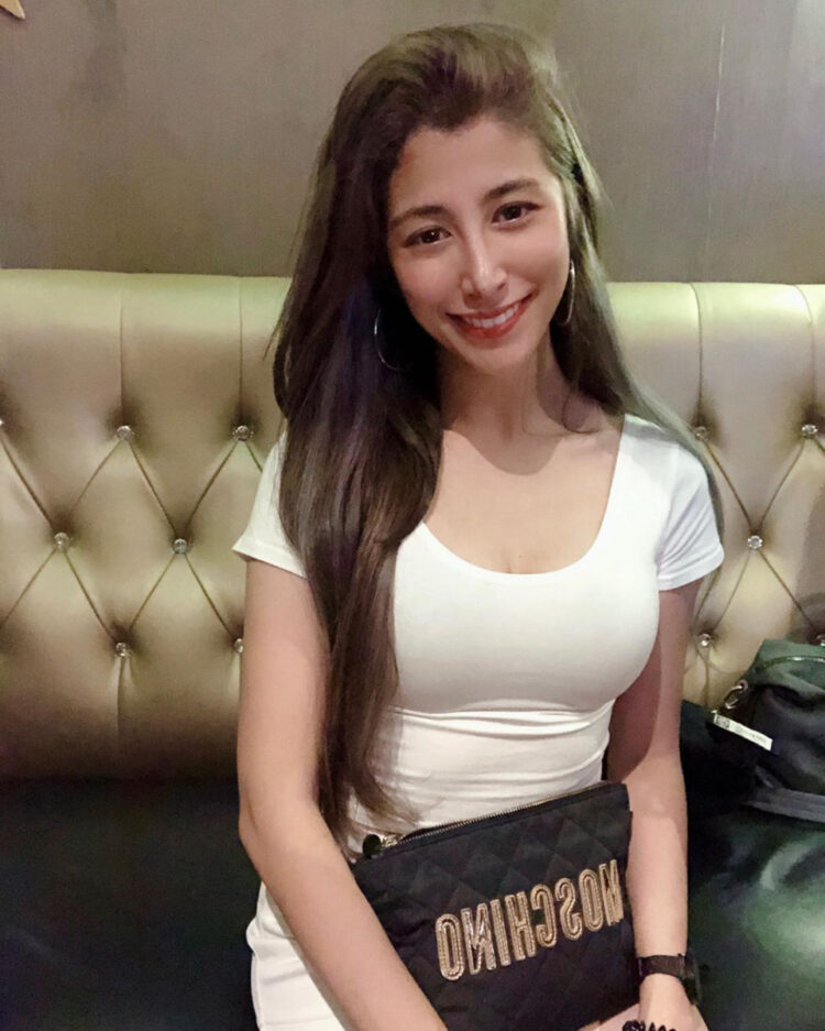 10 Hot Sexy Inthira Kalanjiam Bikini Pics