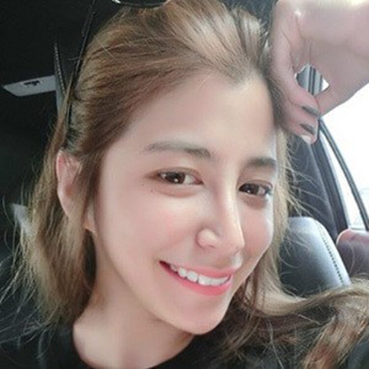 10 Hot Sexy Inthira Kalanjiam Bikini Pics