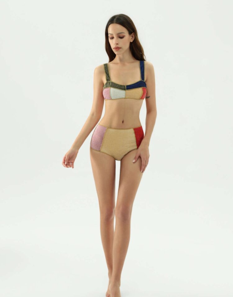 8 Hot Sexy Isabelle Junot Bikini Pics