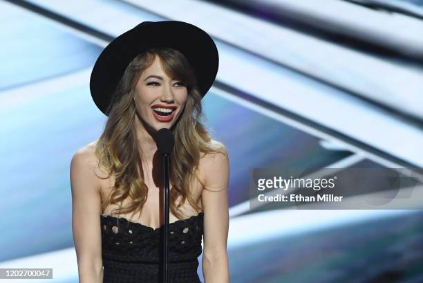 7 Hot Sexy Ivy Wolfe Bikini Pics