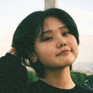 7 Hot Sexy iwin.oo Bikini Pics