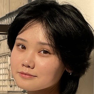 7 Hot Sexy iwin.oo Bikini Pics