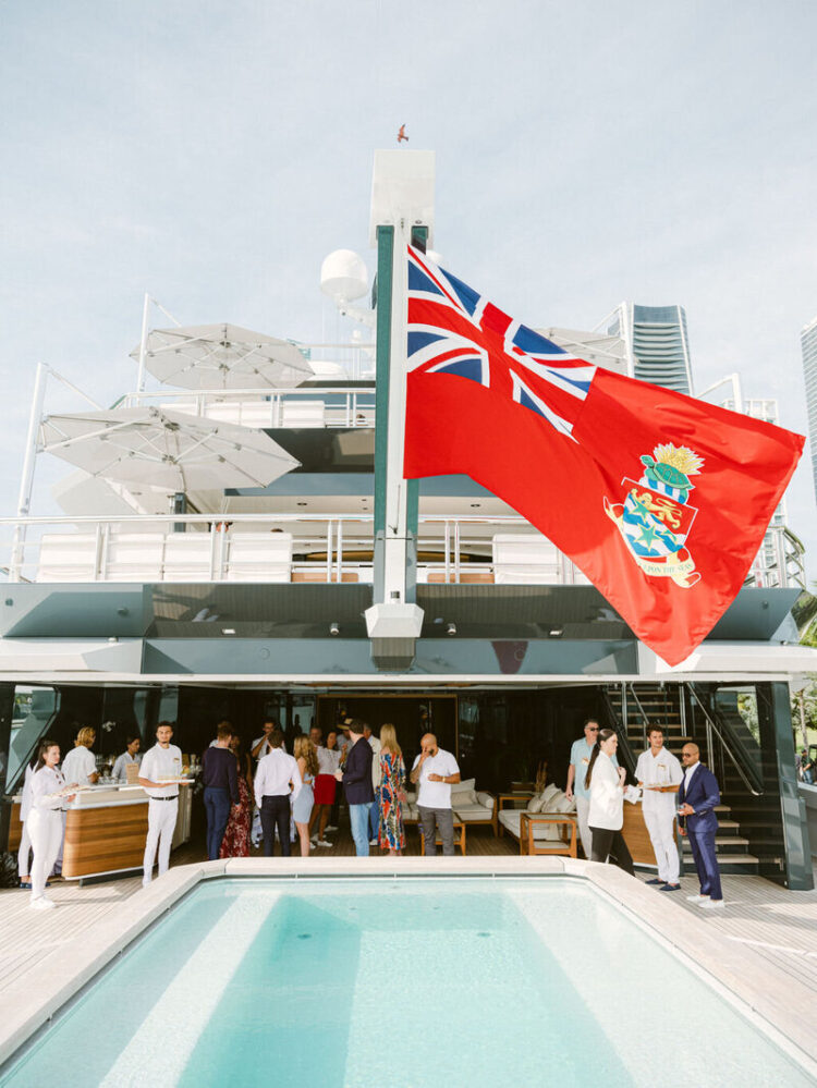 7 Hot Sexy Jacin Fitzgerald Bikini Pics