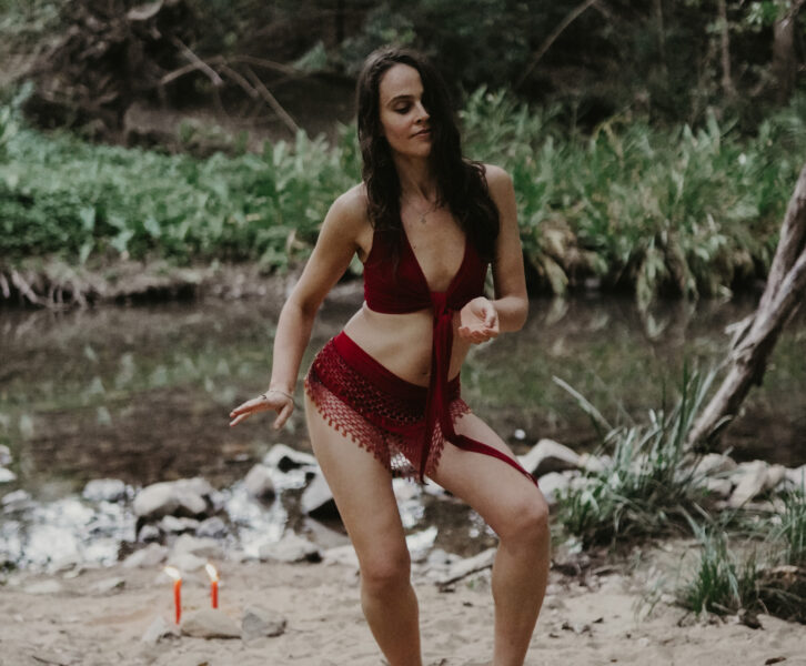 5 Hot Sexy Jasmine Rose Bikini Pics