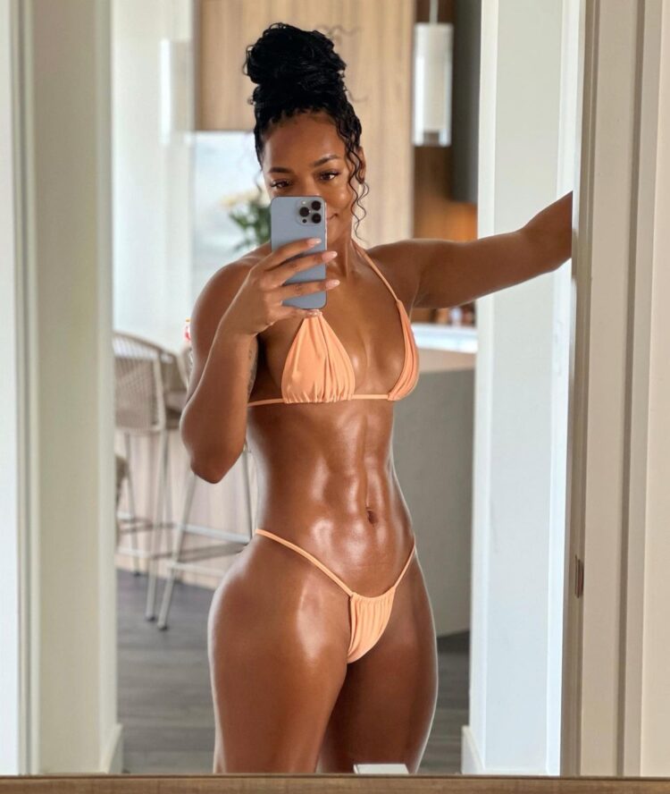 4 Hot Sexy Jenna de Leon Bikini Pics