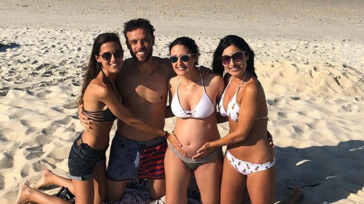 8 Hot Sexy Jennifer Rueda Bikini Pics