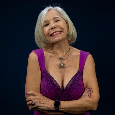 New Hot Sexy Johanna Rosaly Bikini Pics