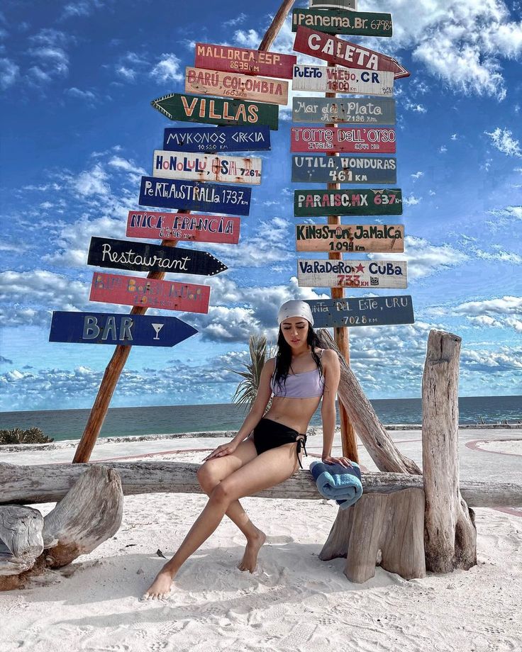 New Hot Sexy Juls_sal Bikini Pics