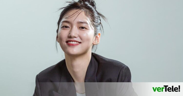 10 Hot Sexy Jung Chae-yul Bikini Pics