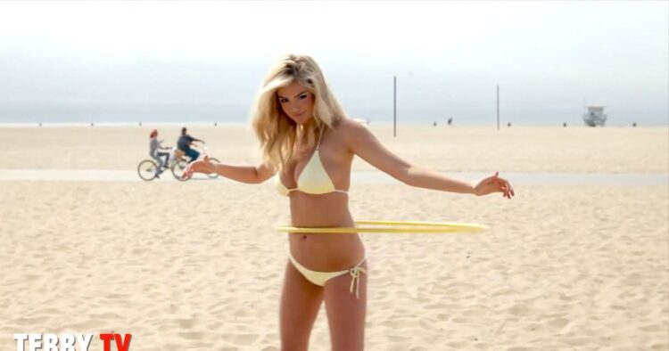 5 Hot Sexy Kate Terry Bikini Pics