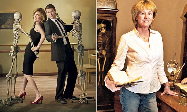 10 Hot Sexy Kathy Reichs Bikini Pics