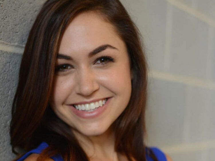 10 Hot Sexy Kelly Paterniti Bikini Pics