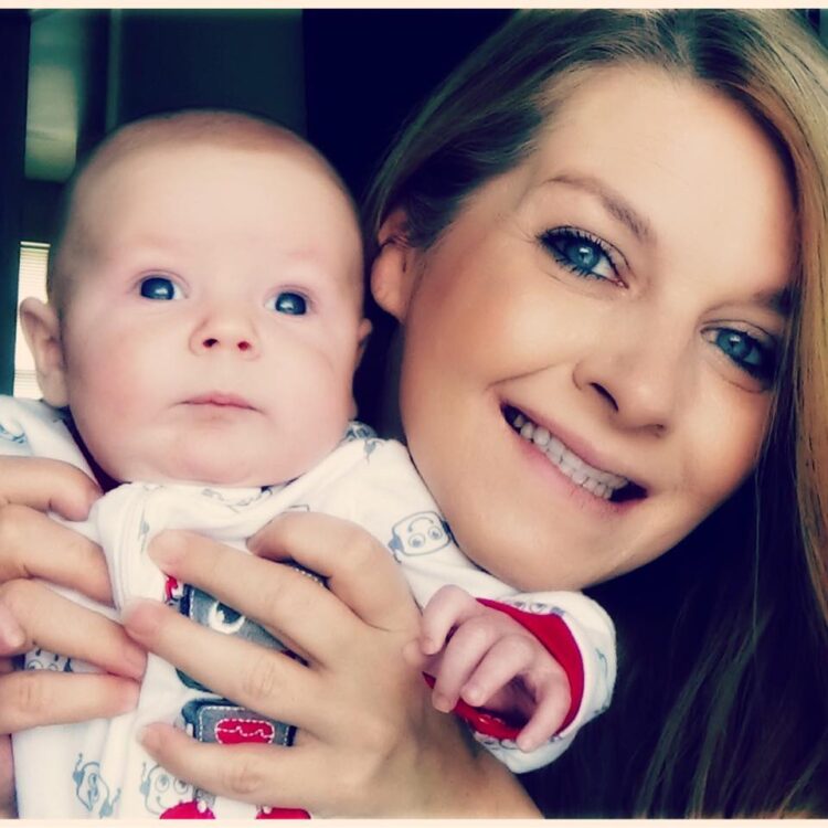 9 Hot Sexy Kisha Jaggers Bikini Pics