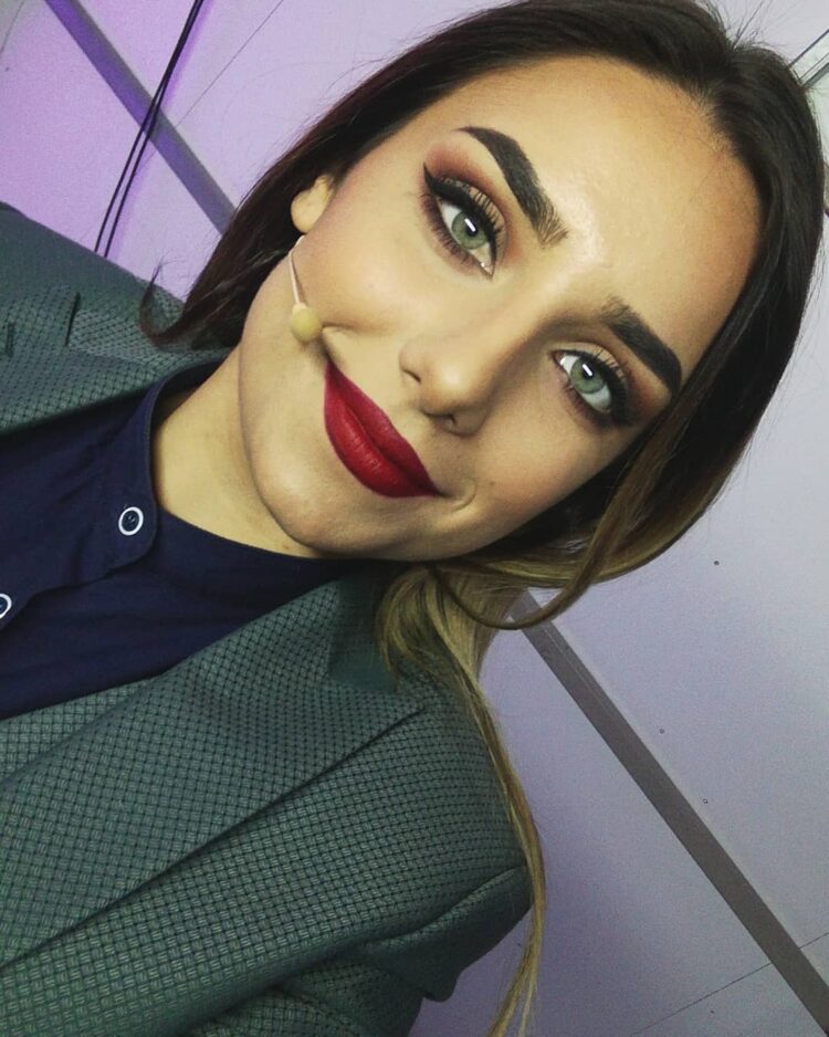 7 Hot Sexy Kitty Dashper Bikini Pics