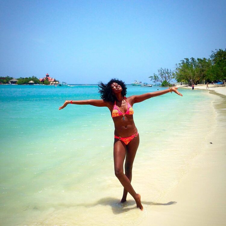 7 Hot Sexy Krys Marshall Bikini Pics