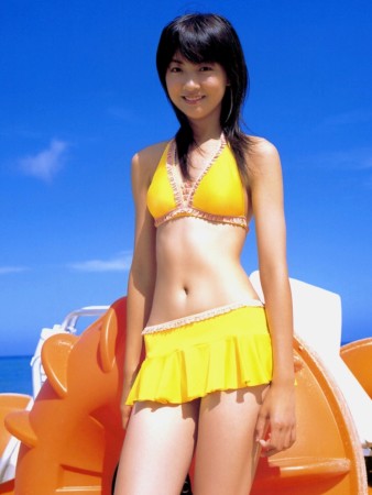 7 Hot Sexy Kumai Yurina Bikini Pics