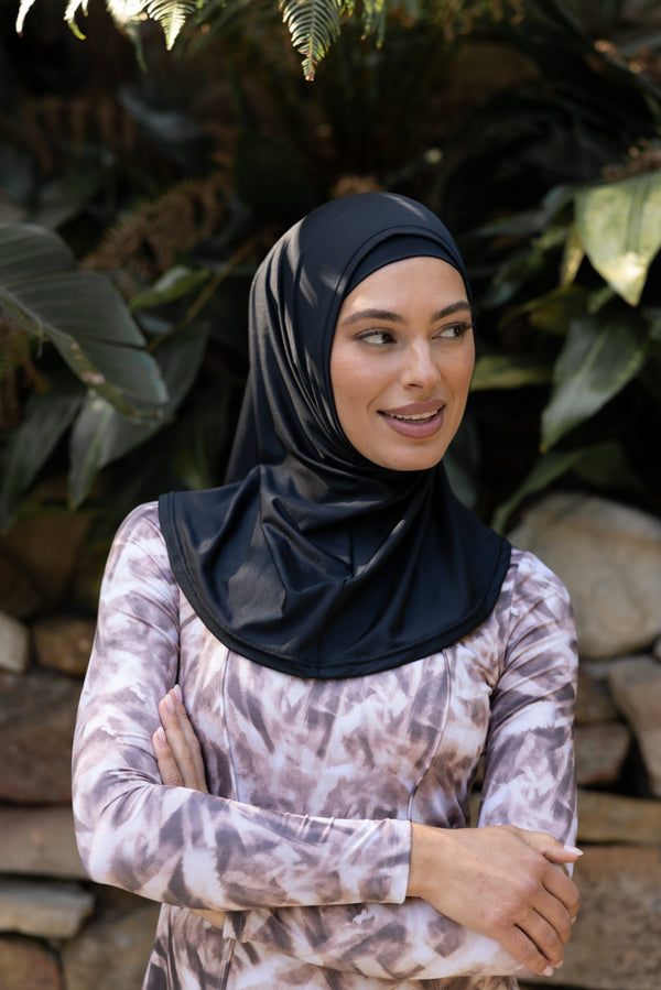 3 Hot Sexy Lakssili Houda Bikini Pics