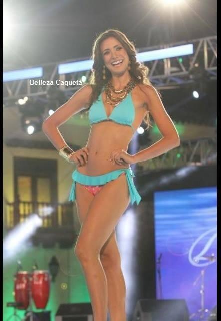 8 Hot Sexy Laura Torres Bikini Pics