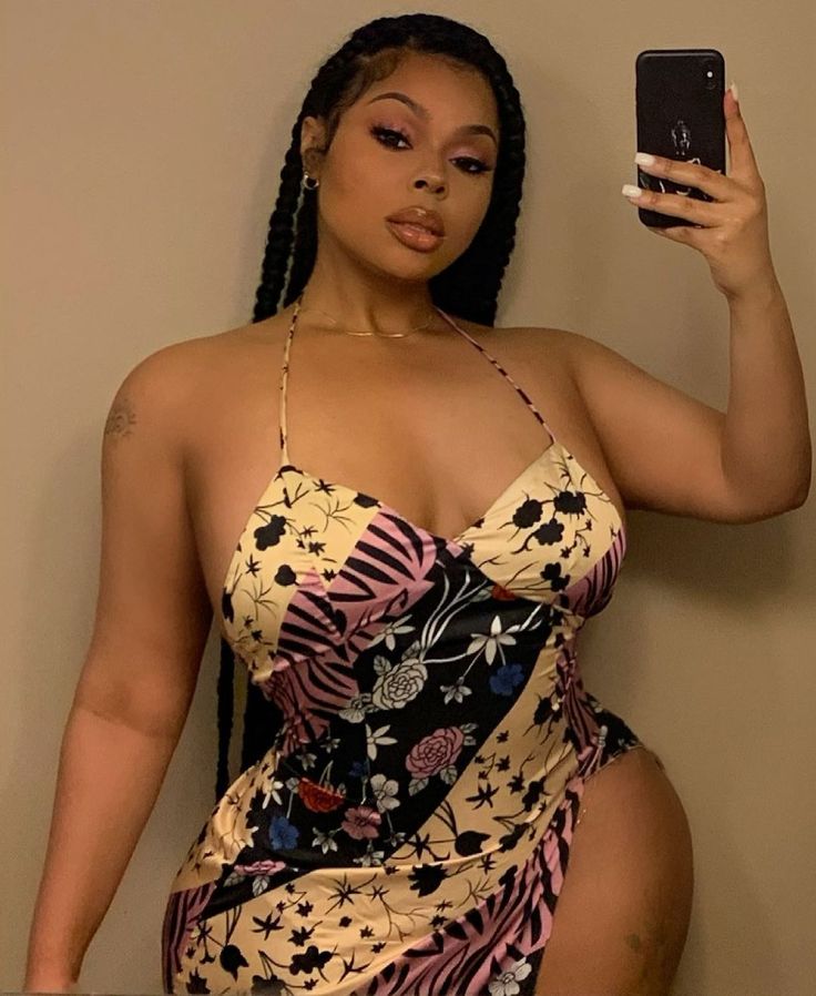 8 Hot Sexy Lena Chase Bikini Pics