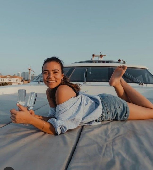 8 Hot Sexy Lexy Chaplin Bikini Pics