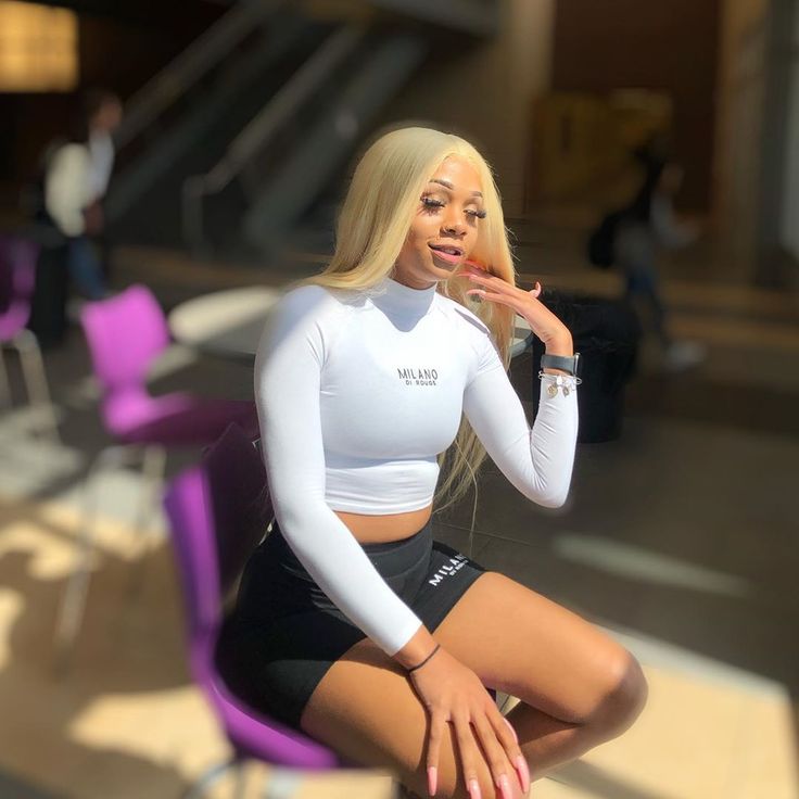 8 Hot Sexy Liyah Li Bikini Pics