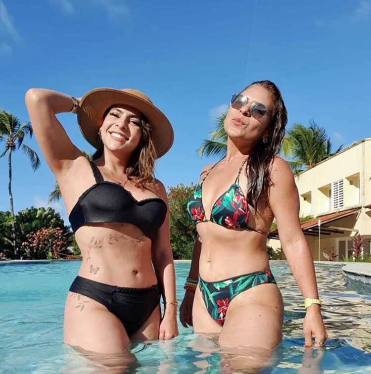 5 Hot Sexy Marcella Maia Cordeiro Bikini Pics