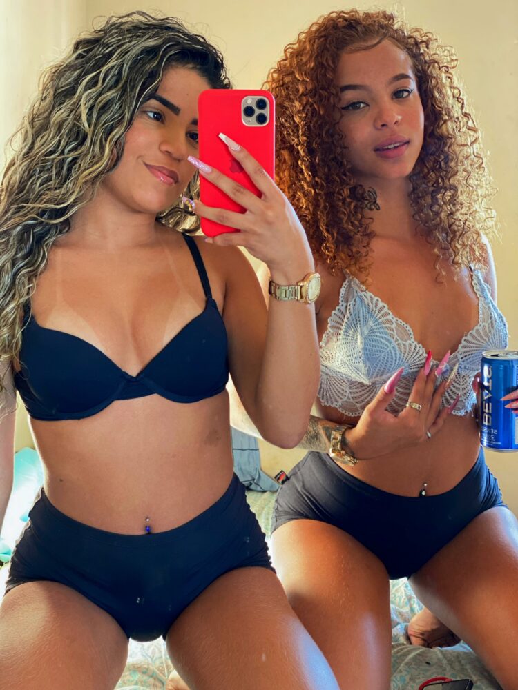 5 Hot Sexy MC Jhenny Bikini Pics