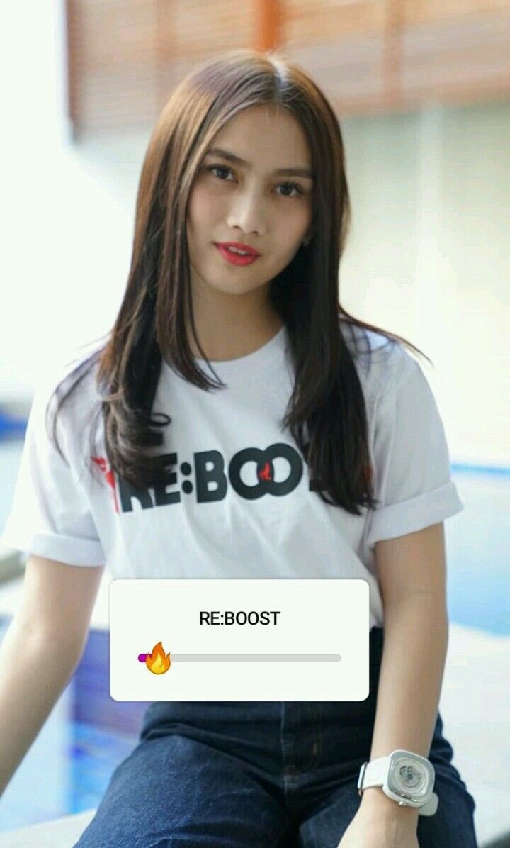 8 Hot Sexy Melody Nurramdhani Laksani Bikini Pics