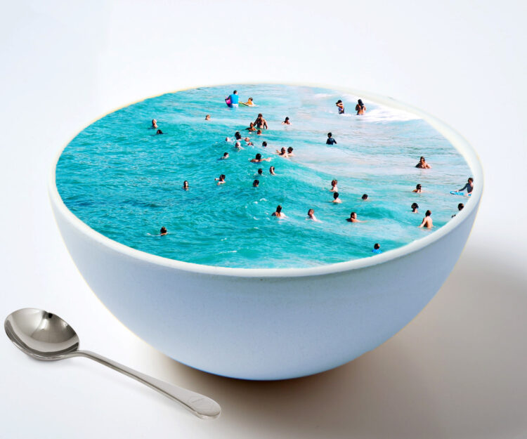 New Hot Sexy Menna Ismail Bikini Pics