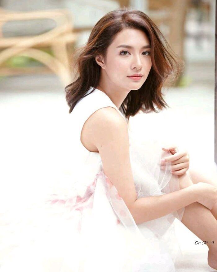 7 Hot Sexy Mew Nittha Jirayungyurn Bikini Pics