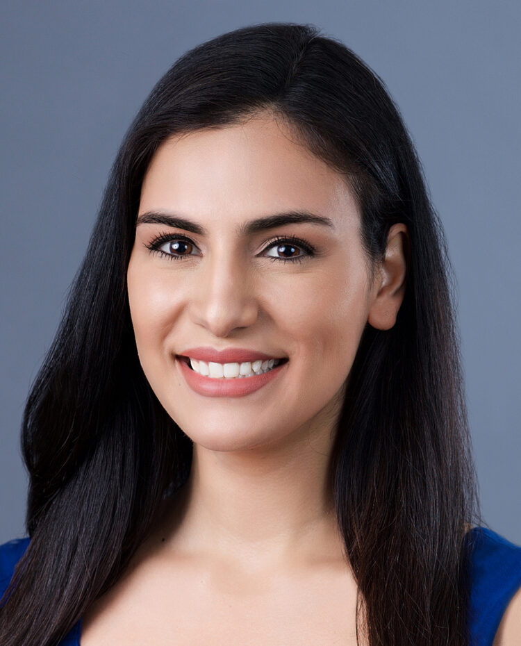 7 Hot Sexy Michele Ross Bikini Pics