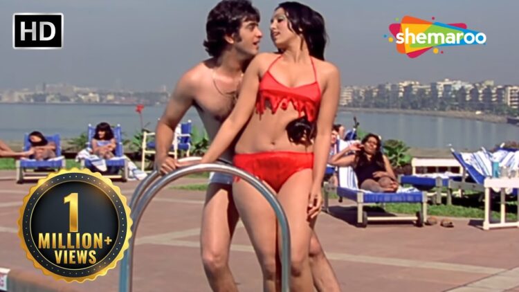 10 Hot Sexy Moushumi Chatterjee Bikini Pics