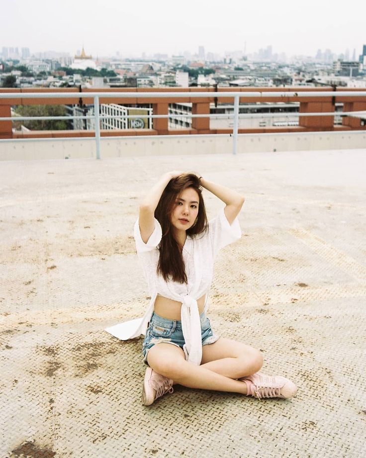 10 Hot Sexy Nachjaree Horvejkul Bikini Pics