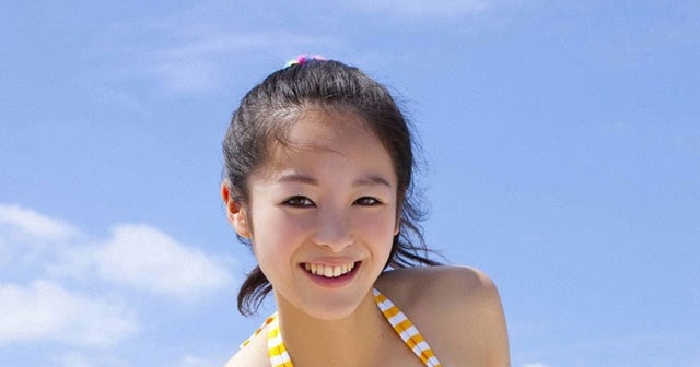 8 Hot Sexy Nana Seino Bikini Pics