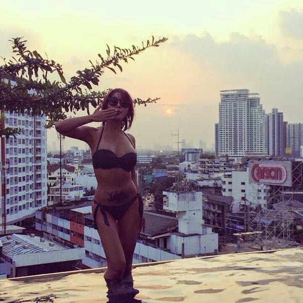 10 Hot Sexy Narsha Bikini Pics