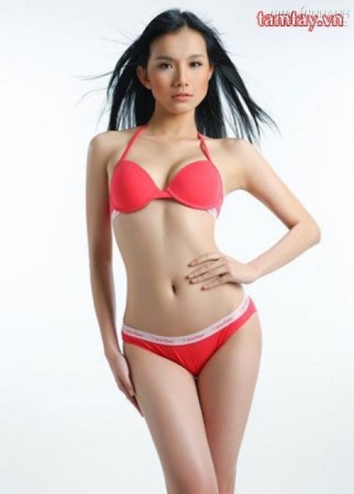 6 Hot Sexy Nguyen Thuy Lam Bikini Pics