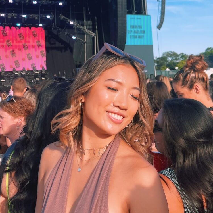 6 Hot Sexy Nina Wang Bikini Pics