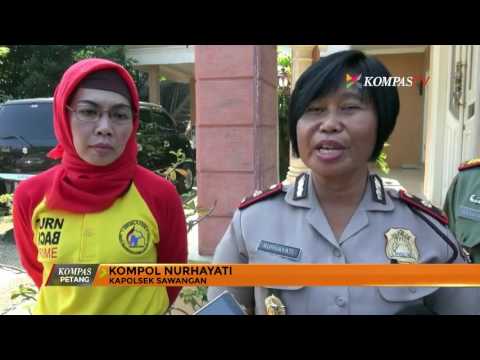 5 Hot Sexy Nurhayati Bikini Pics