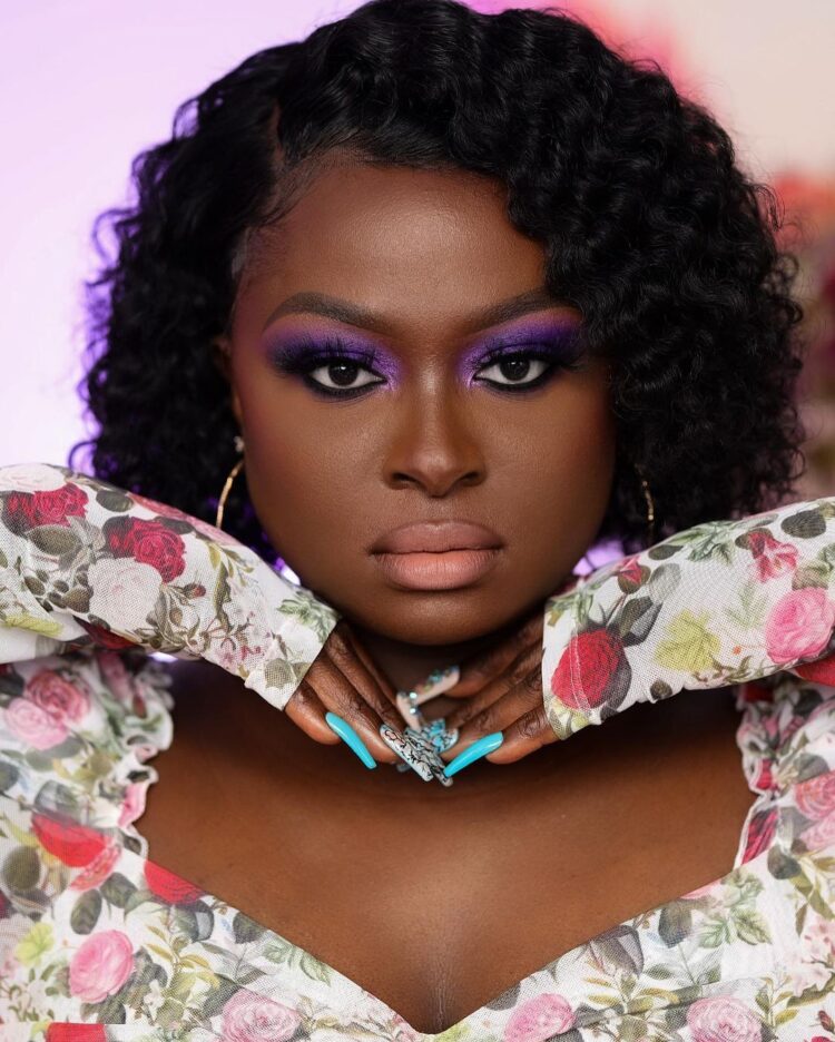 5 Hot Sexy Ohemaa Bonsu Bikini Pics