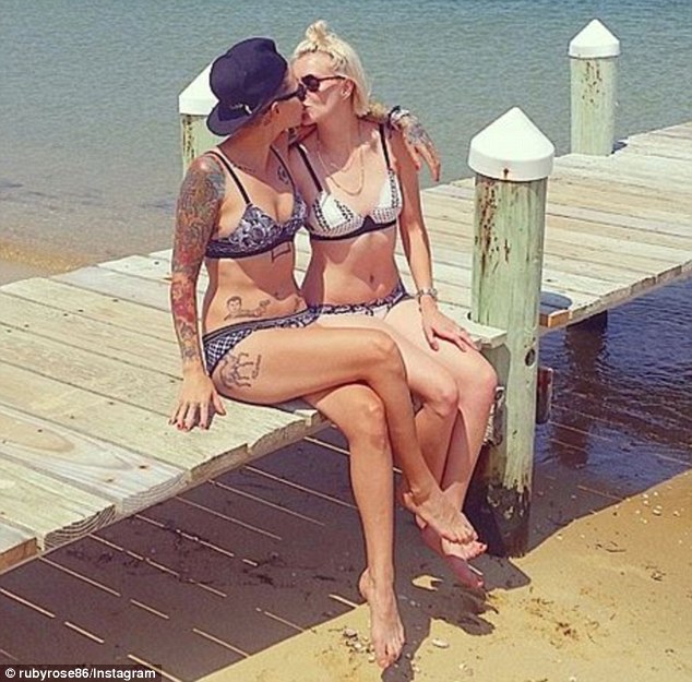 7 Hot Sexy Phoebe Dahl Bikini Pics